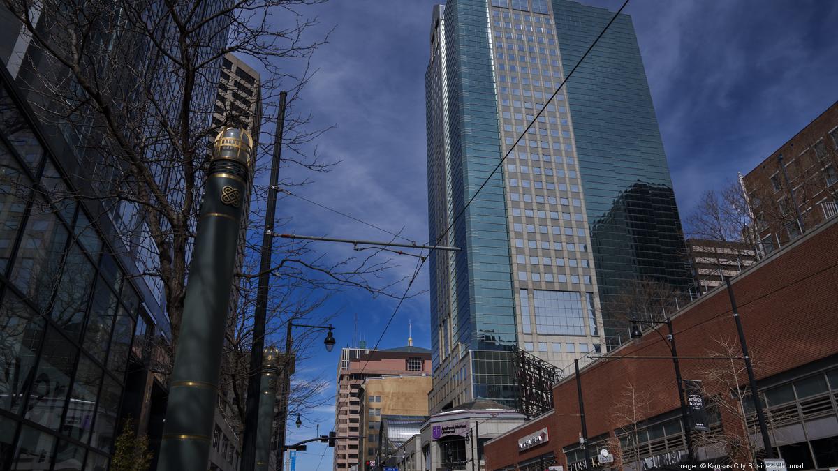 HNTB will relocate 600 employees to 1111 Main tower - Kansas City ...