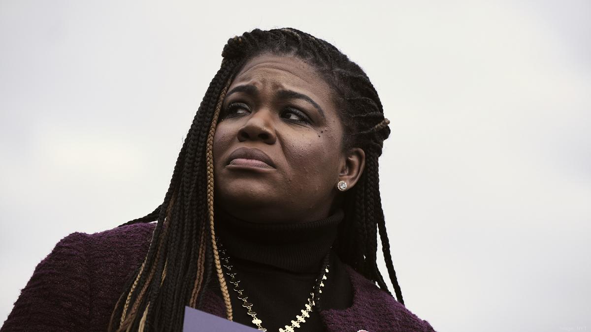 Drebes: A Steve Roberts challenge to Cori Bush may prove irresistible ...