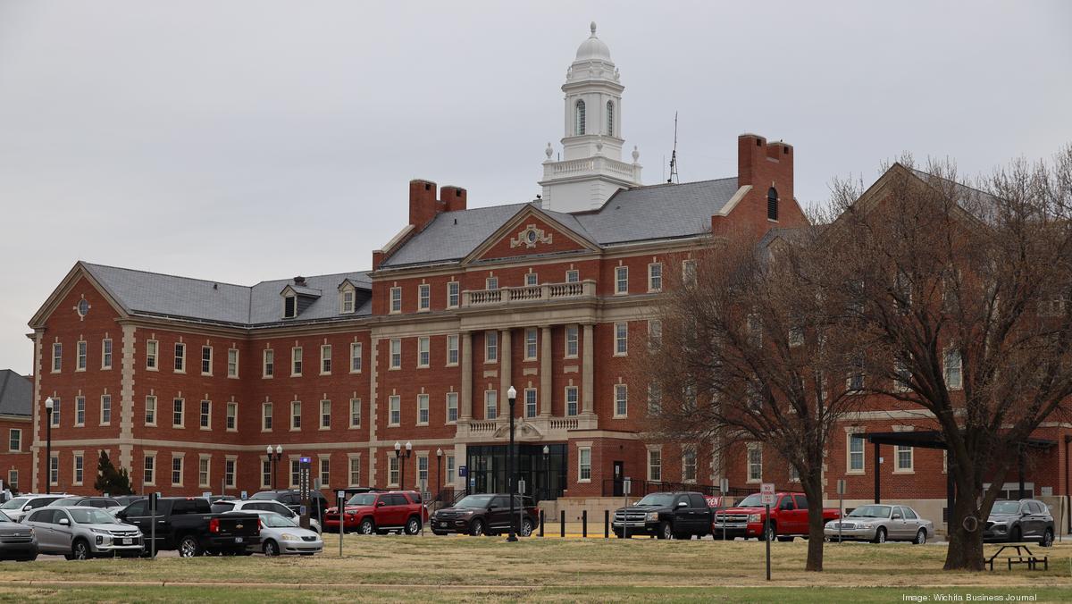 New federal report envisions new future for Wichita's Dole VA center ...