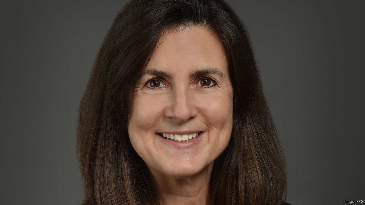 Starbucks CFO Cathy Smith is no stranger to a turnaround - Bizwomen