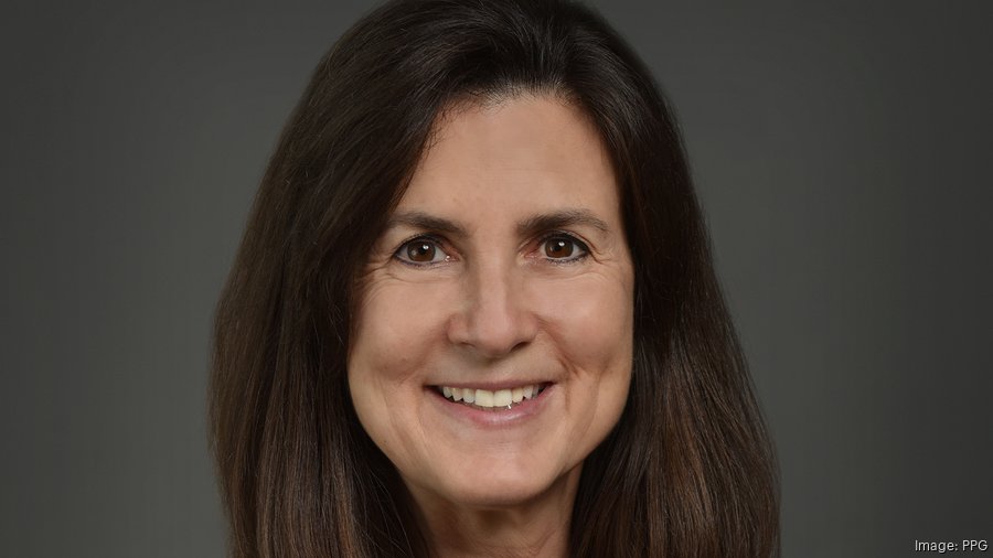 Starbucks poaches Nordstrom's CFO - Puget Sound Business Journal