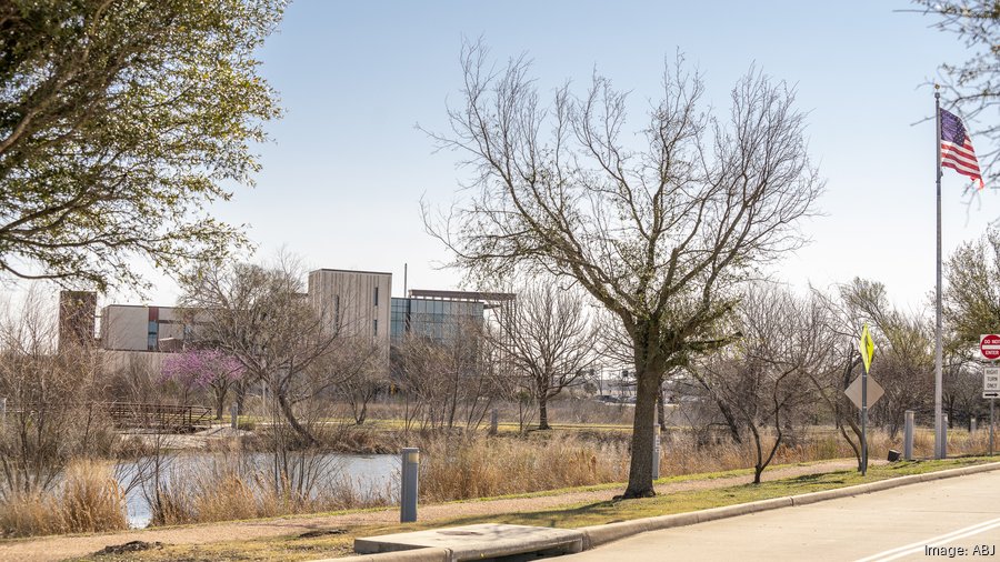 Leander may throw its train stop under the bus - Austin Business Journal