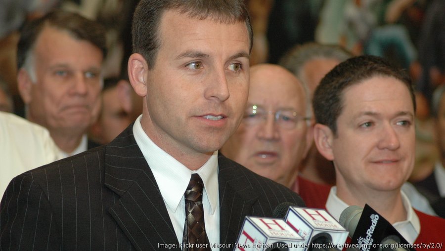 Steve Tilley's firm buys Bayer airplane hangars at Chesterfield's ...