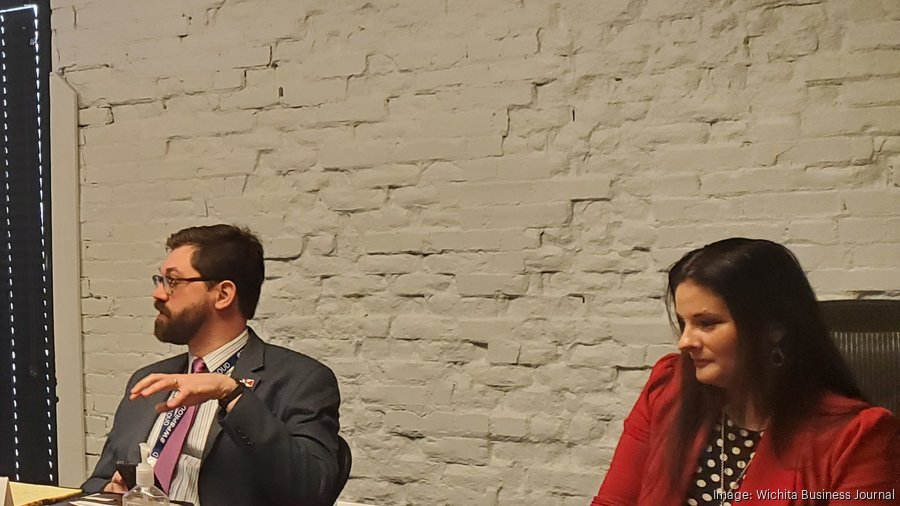 Emerging Leaders say Wichita lacks individual leaders - Wichita ...