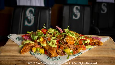 Mariners eye August opening for bar, restaurant in former Pyramid ...