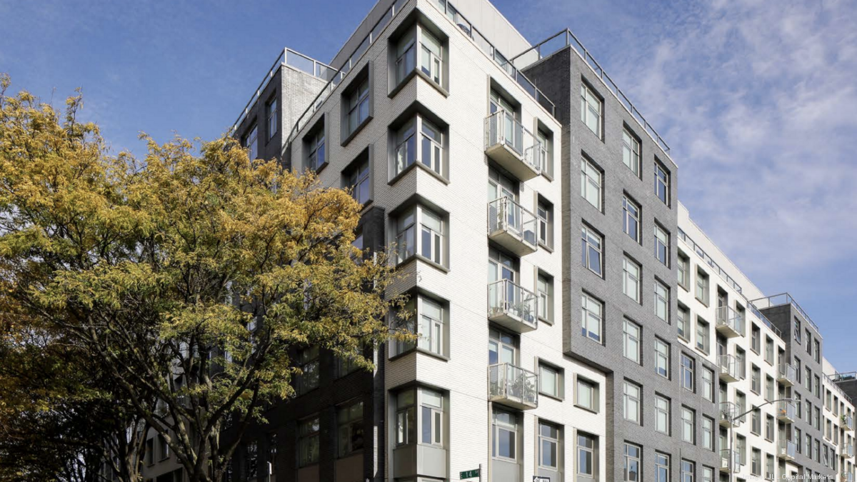 The Vitagraph, a Brooklyn luxury apartment building, sold for $182 ...