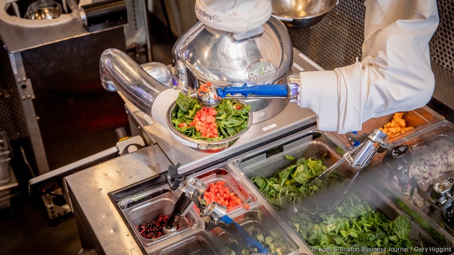 Food-serving robot makes restaurant debut at BONAPITA - Boston Business ...