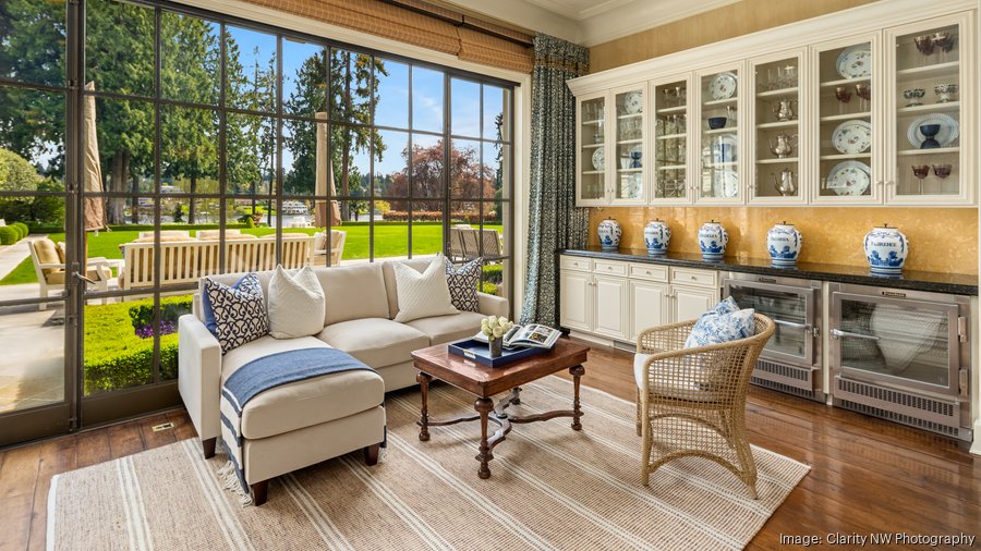 McCaw mansion on Hunts Point cuts price - Puget Sound Business Journal