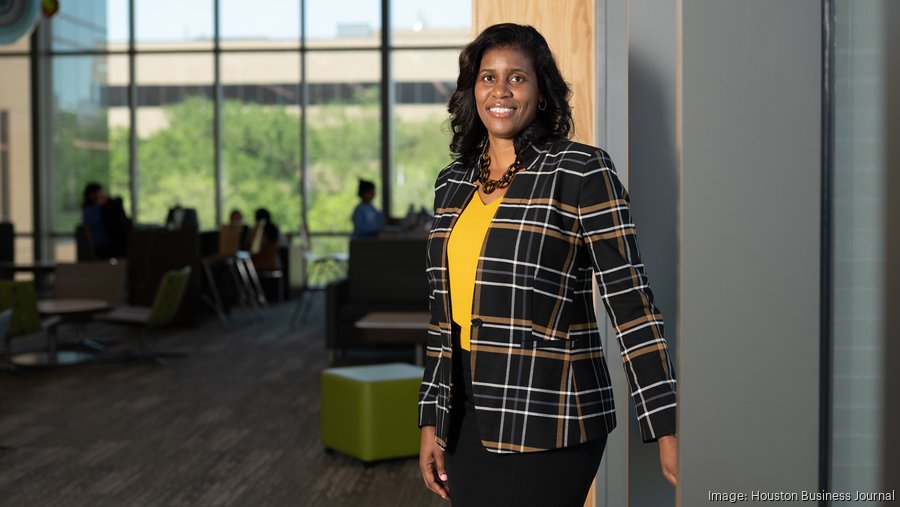 The nursing workforce is dwindling. Here's how it can be revived ...