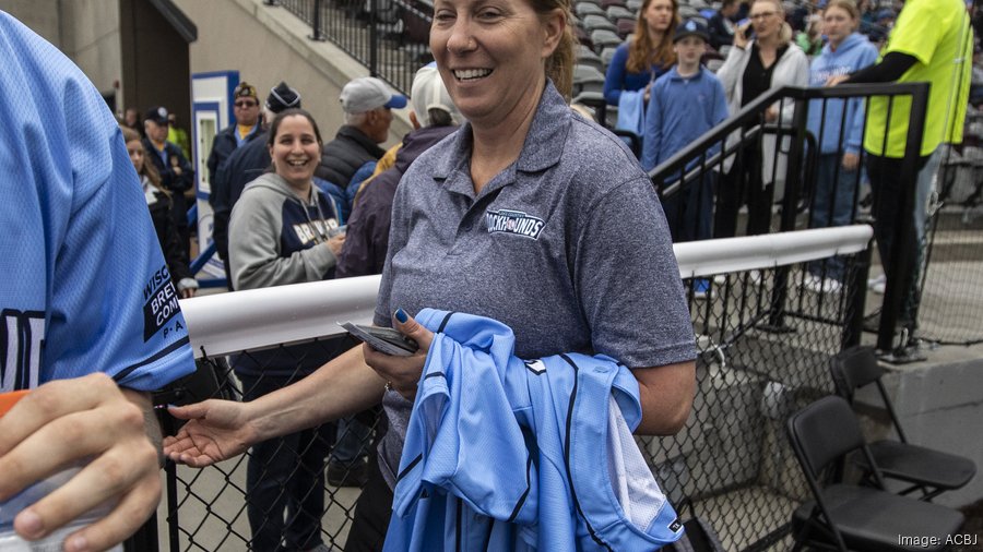 Scenes from Lake Country DockHounds' first home opener in new stadium ...