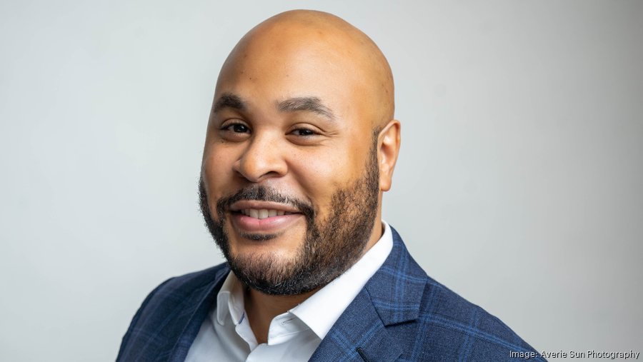 M&T Bank's LeVar Crooms named 40 Under 40 honoree - Washington Business ...