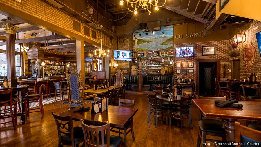 Downtown restaurant Nicholson's expands into shuttered Horse & Barrel ...