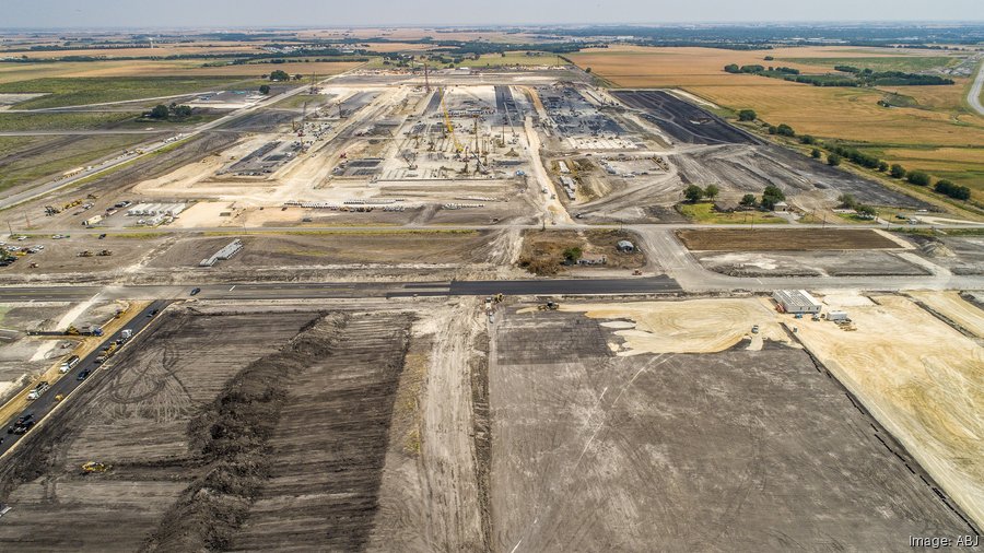 Photos of Samsung Electronics Co. Ltd.'s work on massive facility in ...