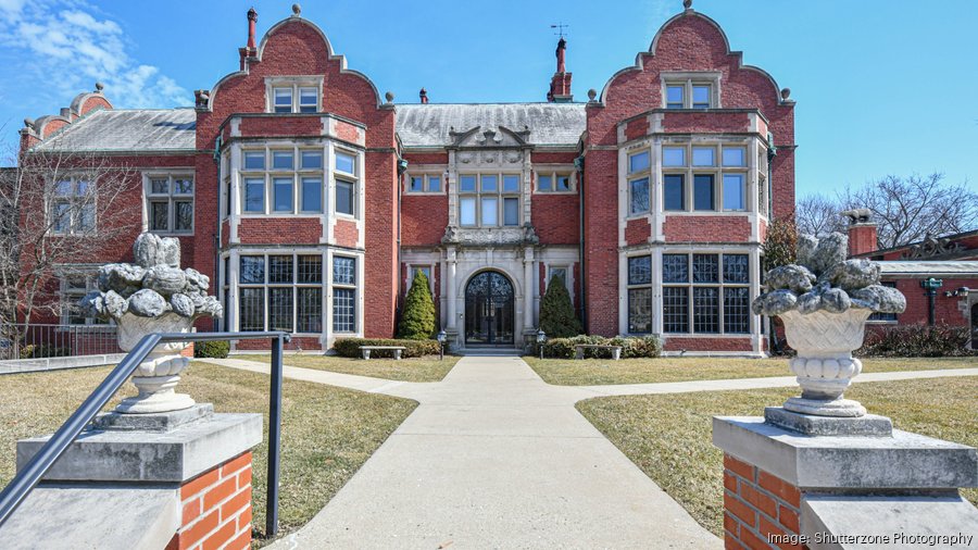 This Uihlein townhome mansion is a finalist in national HGTV contest ...