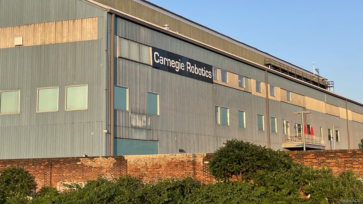 Carnegie Robotics unveils wearable compute system - Pittsburgh Business ...