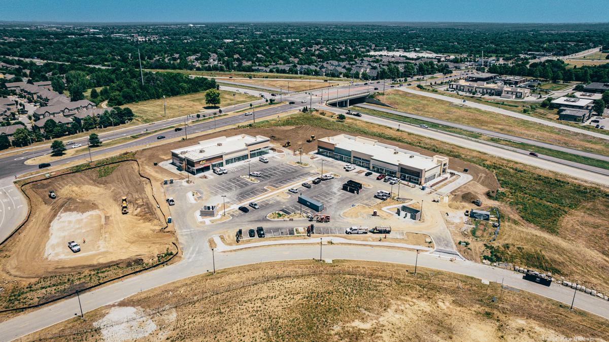 Bluhawk developer Price Brothers names a leasing agent - Kansas City ...