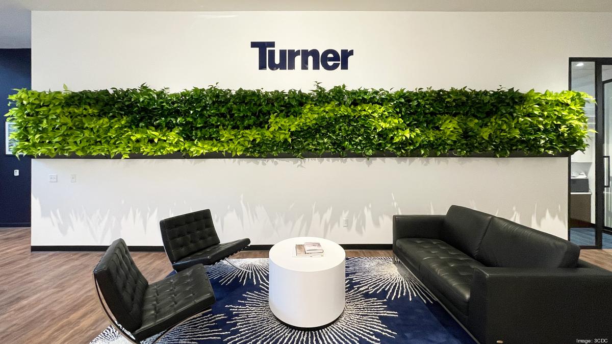 Turner Construction moves into new office at 3CDC's Foundry on Fountain ...