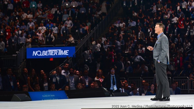 John Schlifske to retire as Northwestern Mutual CEO at end of 2024. Tim ...