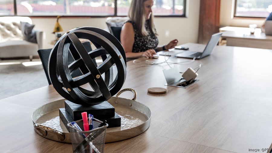 Cool Spaces: Quinn Thomas' Lake Oswego hybrid-driven office - Portland ...