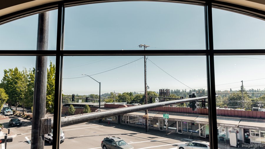 Cool Spaces: Quinn Thomas' Lake Oswego hybrid-driven office - Portland ...