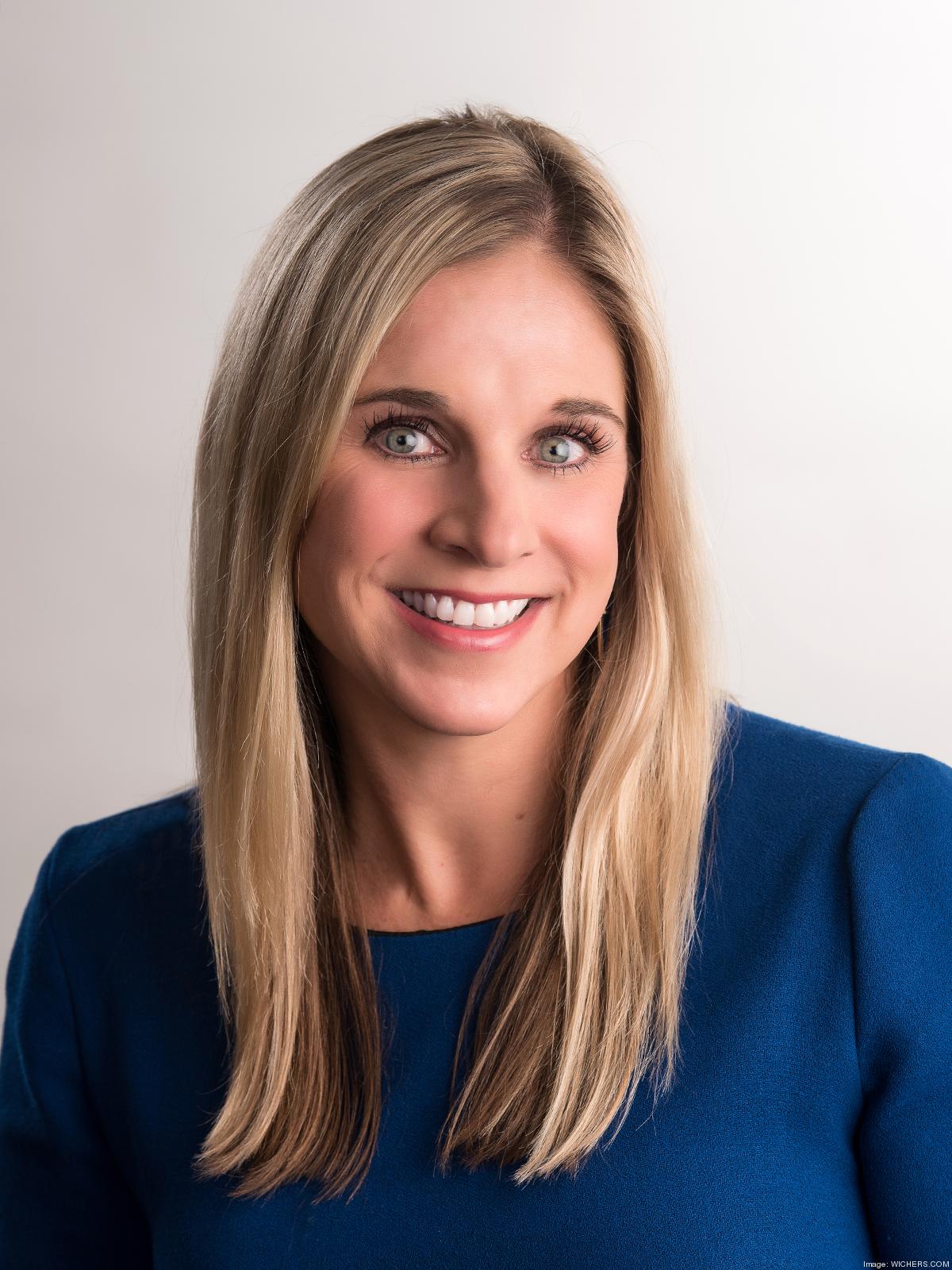 Kelly Watson's Instagram, Twitter & Facebook on IDCrawl