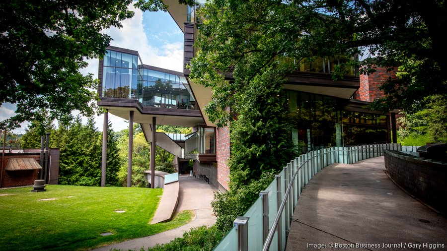 Wellesley College puts a freeze on hiring - Boston Business Journal