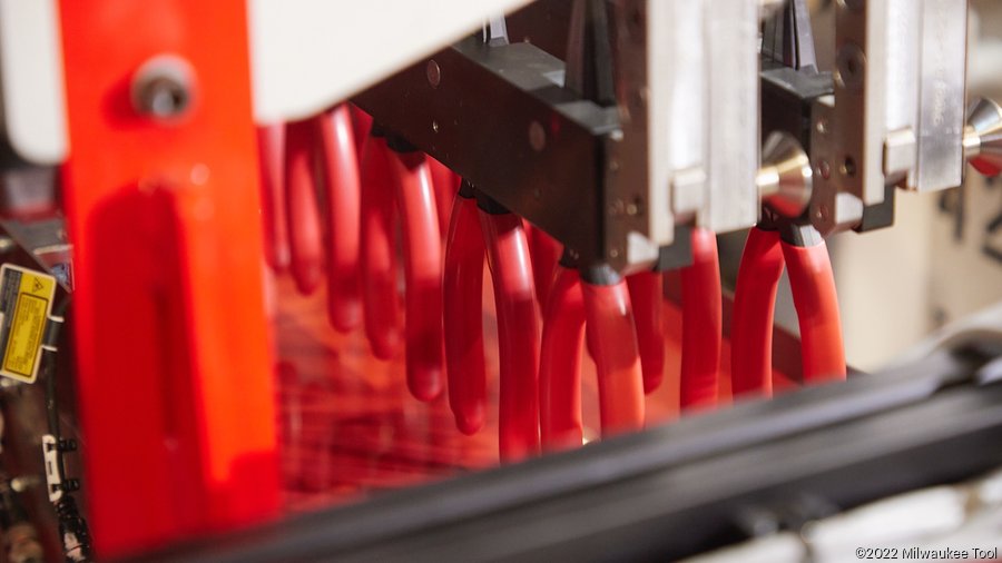 Milwaukee Tool plots expanding West Bend plant on its opening day ...