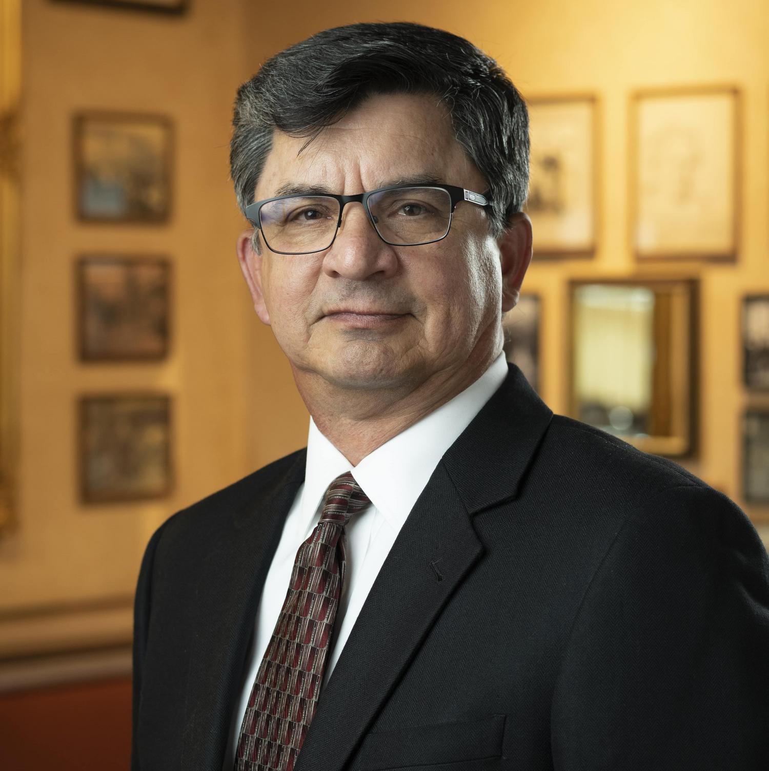 Chris Sarandos's Instagram, Twitter & Facebook on IDCrawl