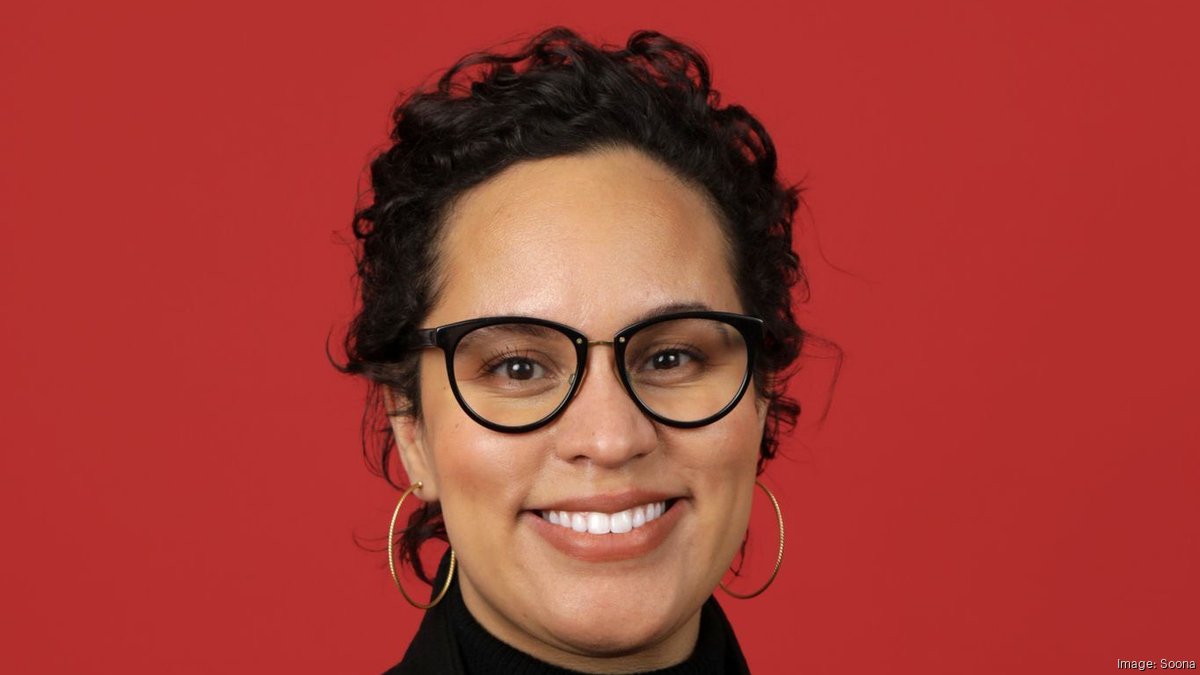 Executive director Shelisa Demuth behind Twin Cities Startup Week ...
