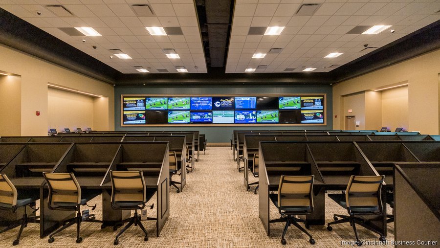 Churchill Downs-owned Turfway Park reopens after $226 million ...
