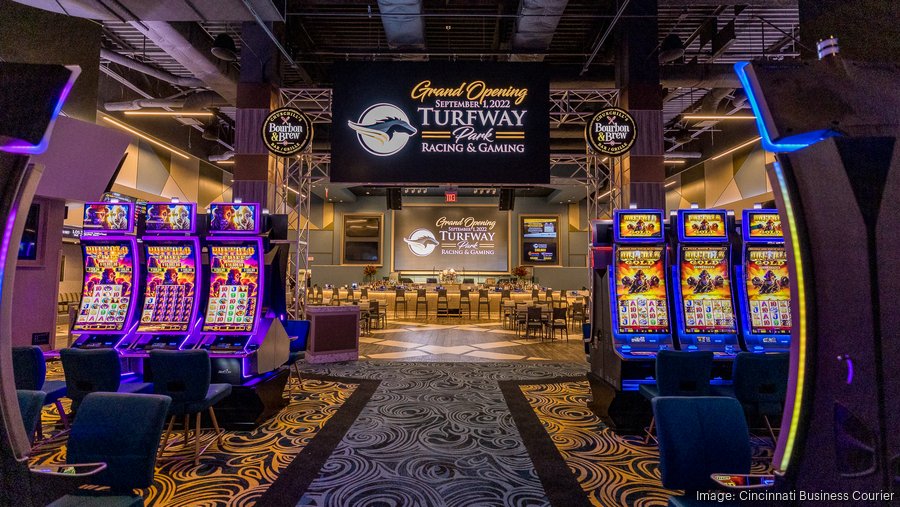 Churchill Downs-owned Turfway Park reopens after $226 million ...