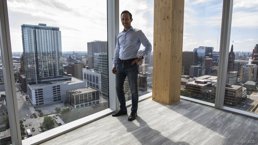 Ascent's top half opens, including 25-floor amenities such as rooftop ...