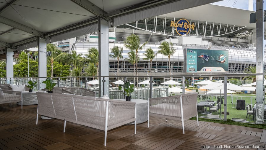 Hard Rock Stadium unveils new tailgate venue, Fountain Plaza Tailgate ...