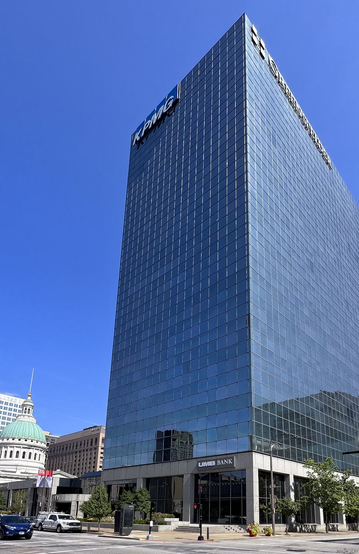 Concerns over 'imminent monetary default' of downtown office tower - St ...