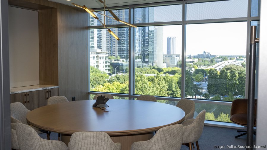 JPMorgan Chase opens new office at 1900 N. Akard in downtown Dallas ...
