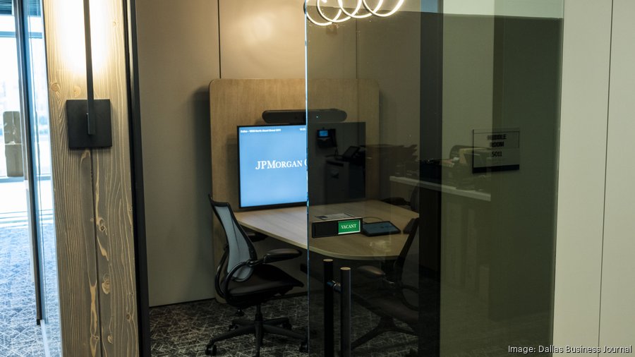 JPMorgan Chase opens new office at 1900 N. Akard in downtown Dallas ...