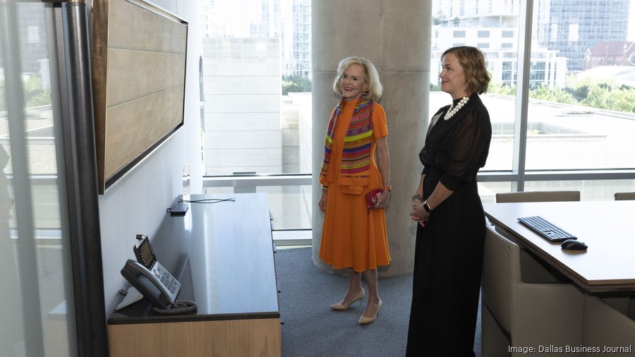 JPMorgan Chase opens new office at 1900 N. Akard in downtown Dallas ...