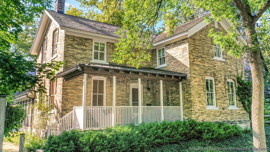 Renovated Cedarburg farmhouse back on the market for $1.59M: New photos ...