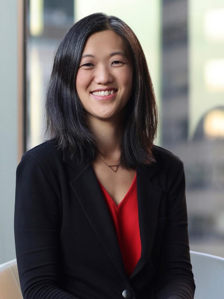 Maura Hodge People On The Move Boston Business Journal