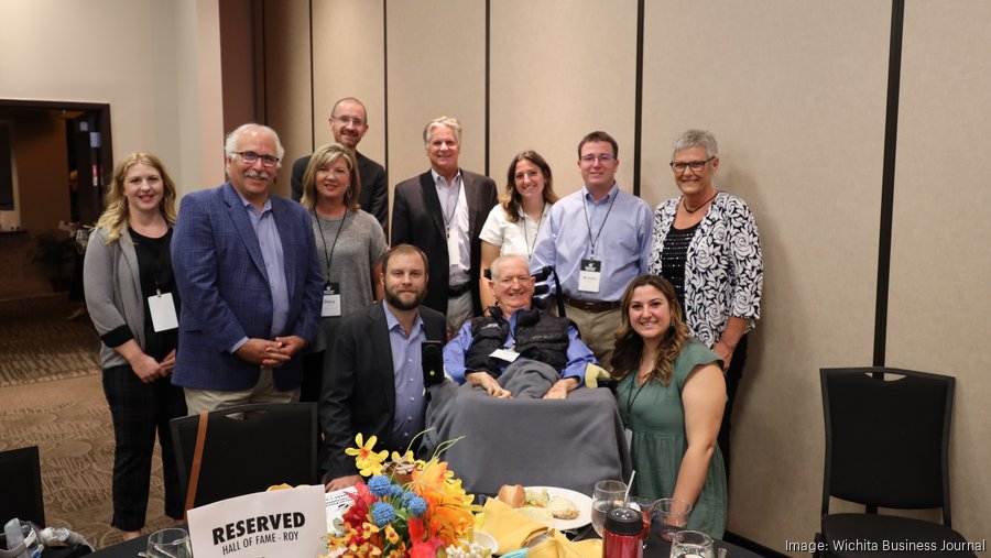 WBJ editor Bill Roy inducted into press association hall of fame ...