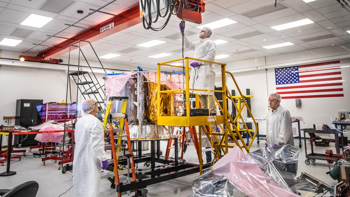 Pittsburgh Inno - Peregrine Lander departs Astrobotic's Pittsburgh HQ as final journey to lunar ...