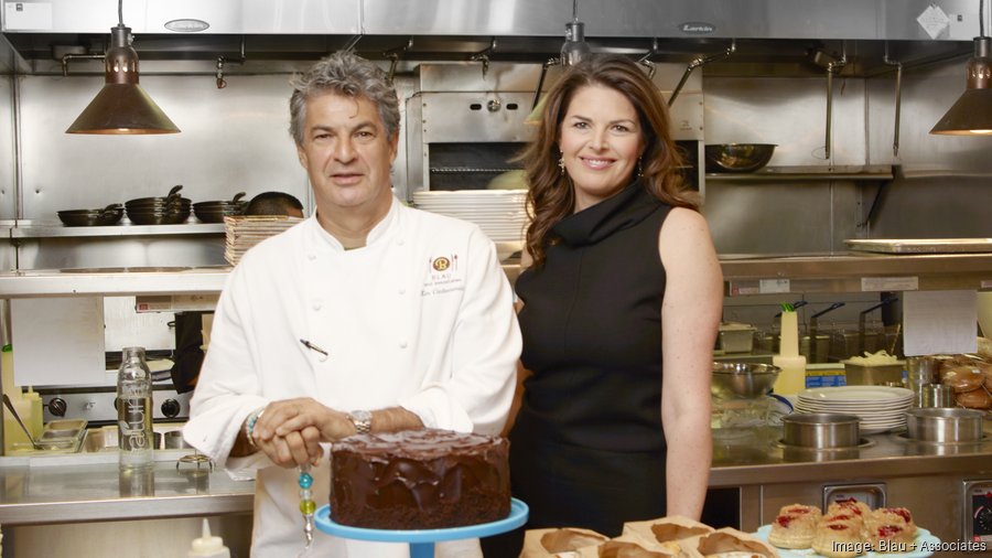 Steakhouse Crown Block, is opening (but not spinning) at Reunion Tower ...