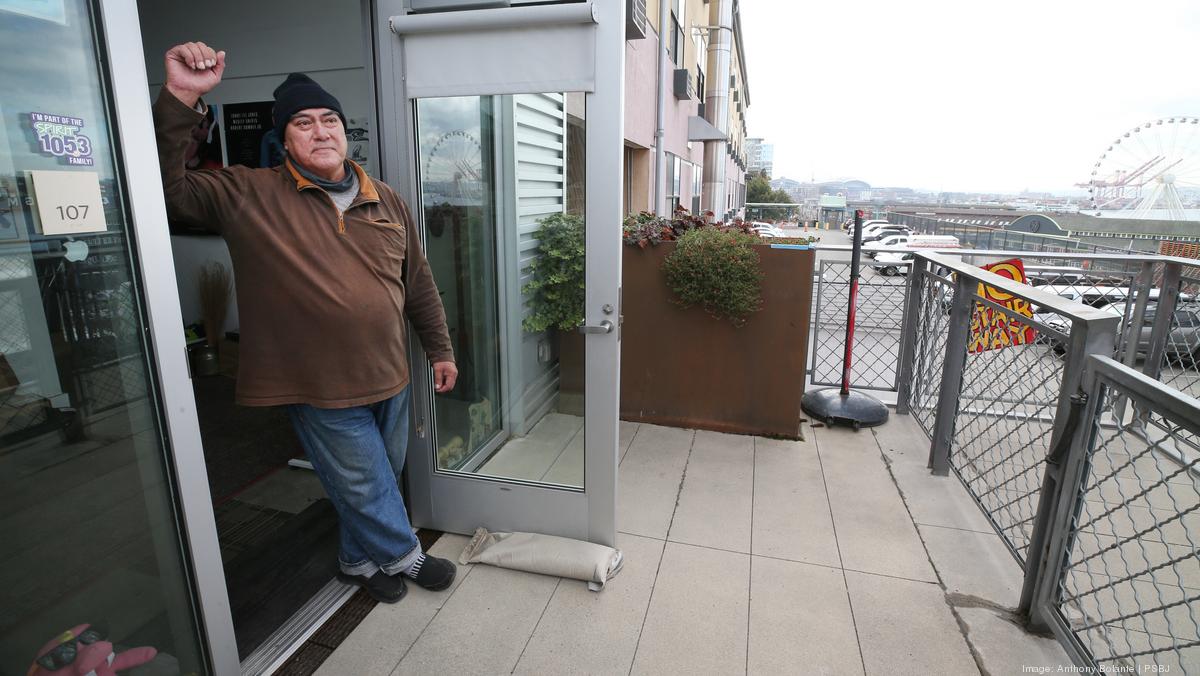 This Pike Place dweller has a front-row seat to Seattle waterfront's ...