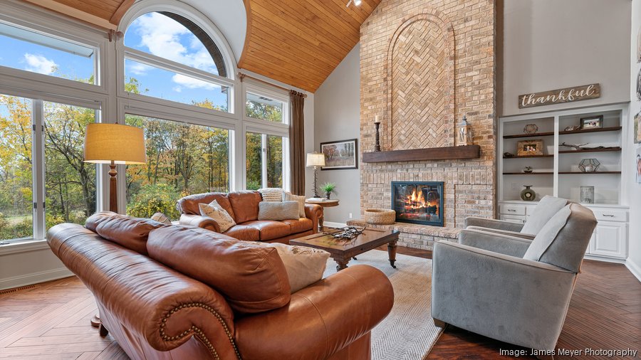 10-acre New Berlin property with pool sells for $1.38M: Slideshow ...