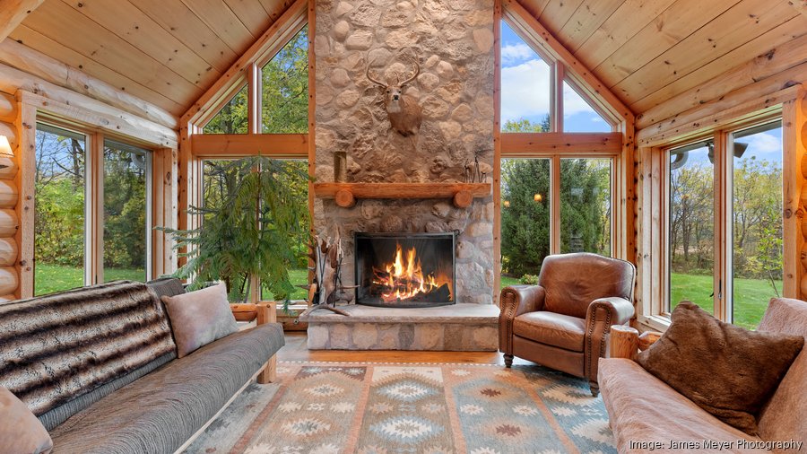 10-acre New Berlin property with pool sells for $1.38M: Slideshow ...