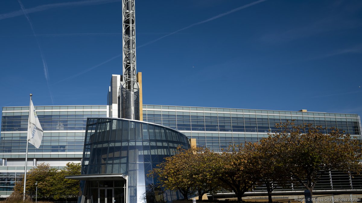 Oracle Cerner campus consolidation pushes up Kansas City office vacancy ...