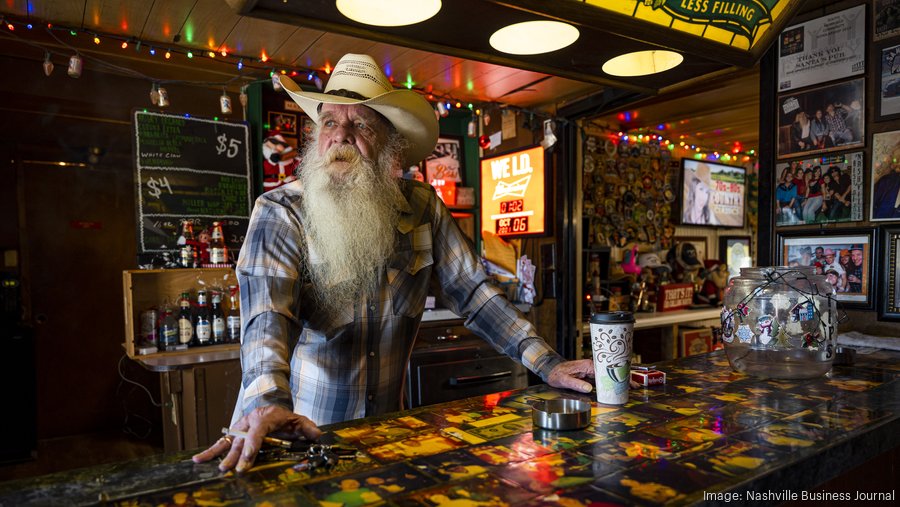 Santa's Pub owner Denzel Irwin dies at 75 - Nashville Business Journal