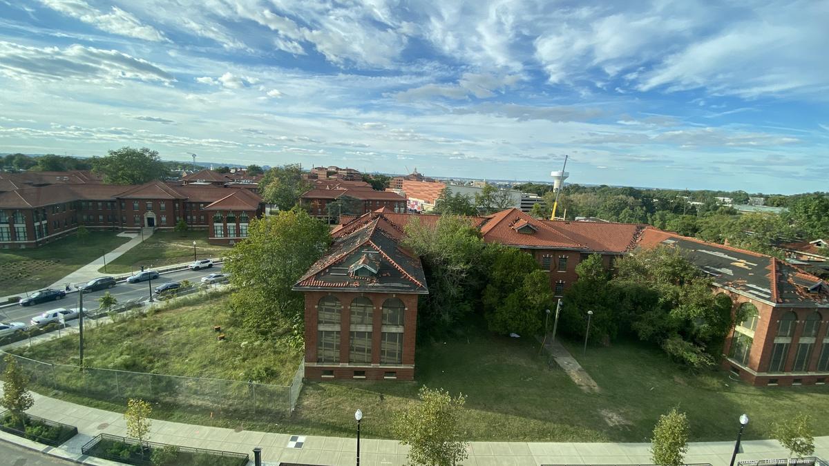 D.C. picks Menkiti Group-led development team for new St. Elizabeths ...