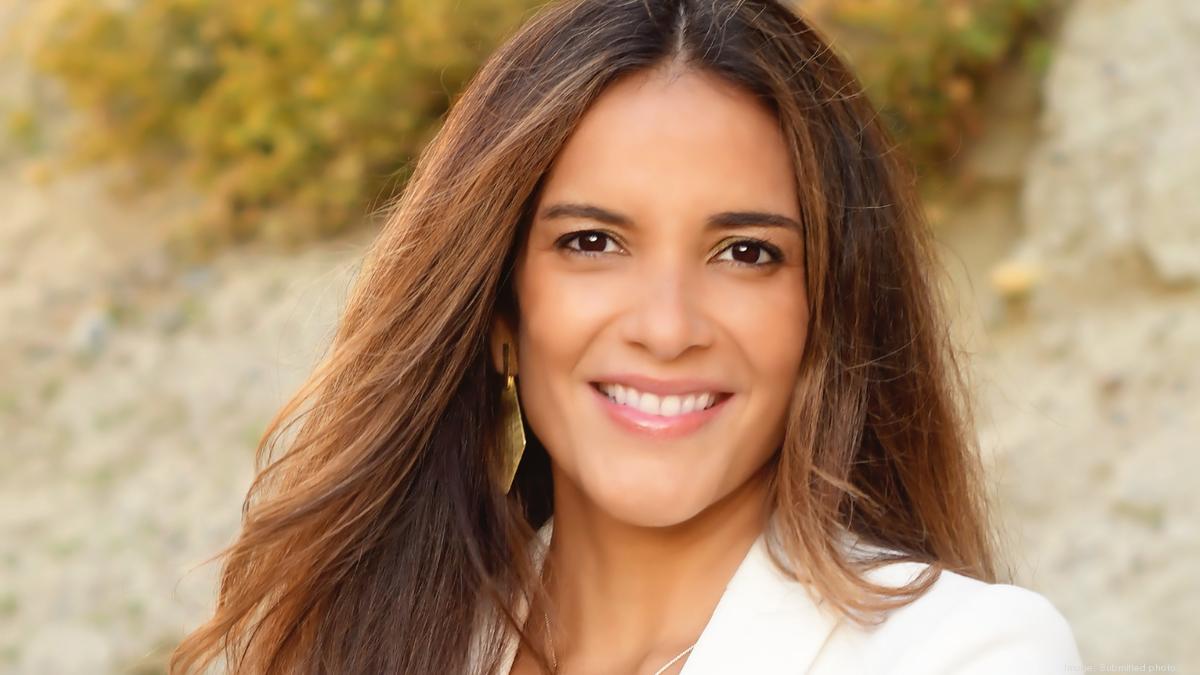 The digital literacy gap in our Hispanic communities - Dallas Business ...