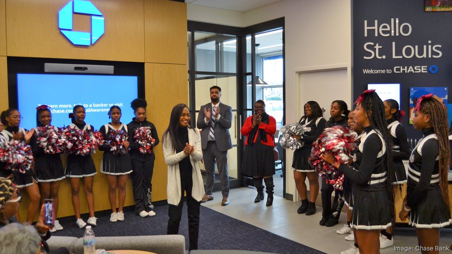 Chase's 20th branch in the St. Louis metro area is in the north St ...